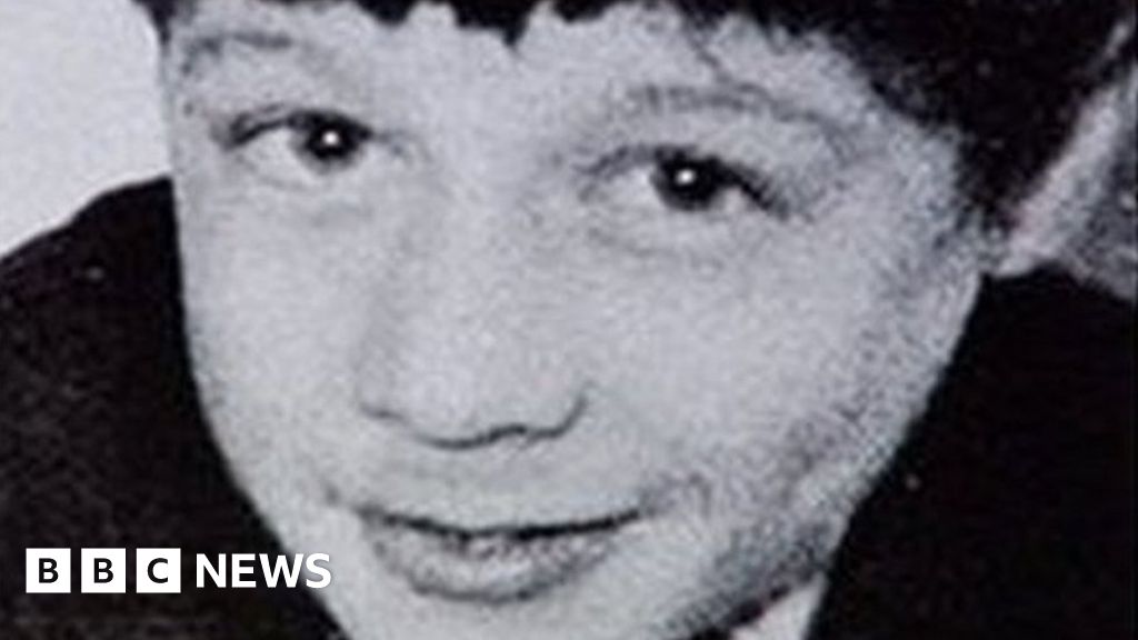 Daniel Hegarty: Ex-soldier begins legal challenge against murder charge ...