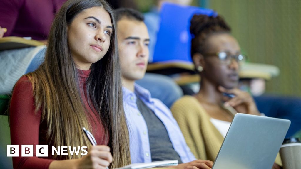 Private college GSM London goes bust and will stop teaching