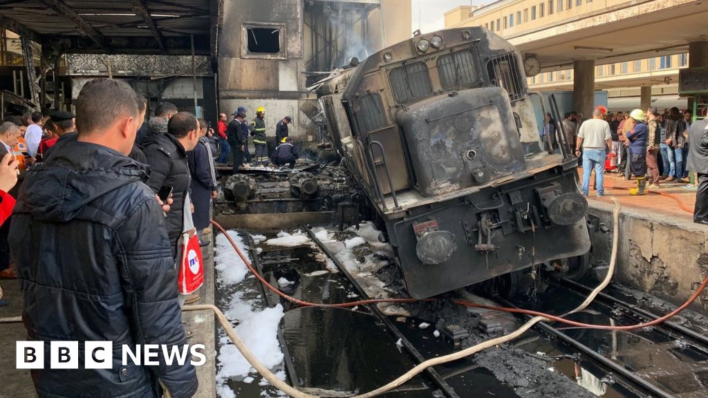 Cairo station fire: Train driver 'left brakes off'