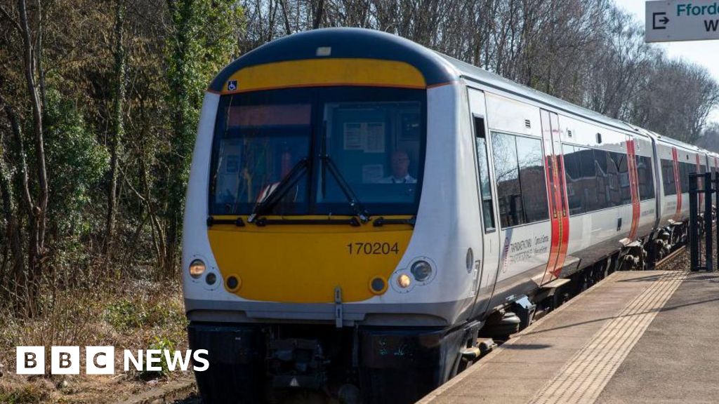 Bring in Dutch-style rail fare system in Wales, says expert
