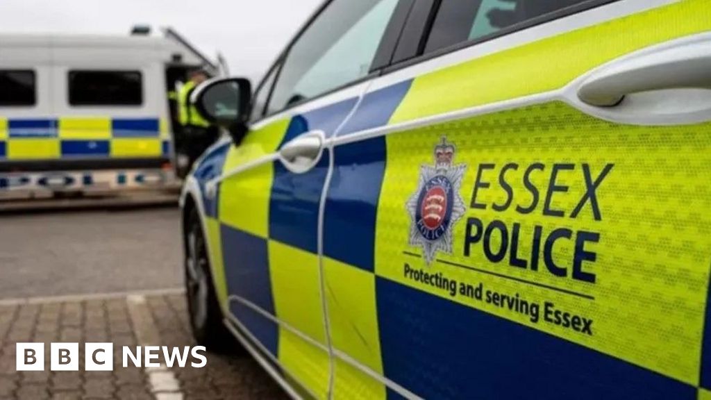 Former Essex police constable tipped off drug-dealing boyfriend