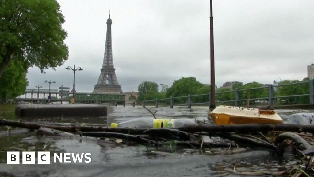 How do the French measure floods? - BBC News
