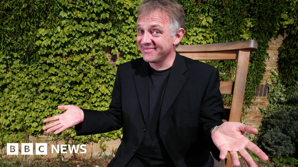 Greg Davies says his comedy hero Rik Mayall deserved more praise - BBC News