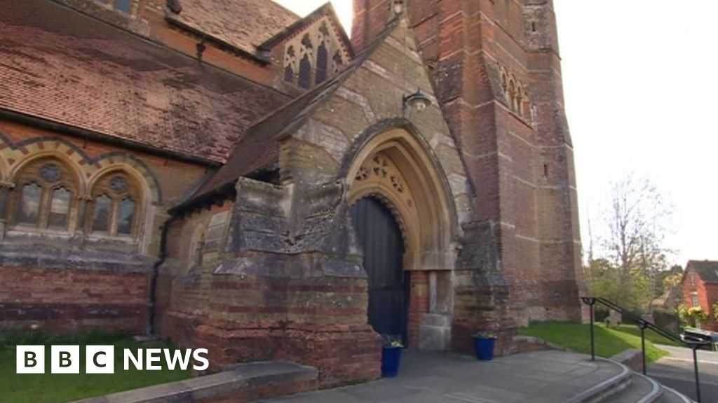 Severed Deer S Head Left At New Forest Church Food Bank
