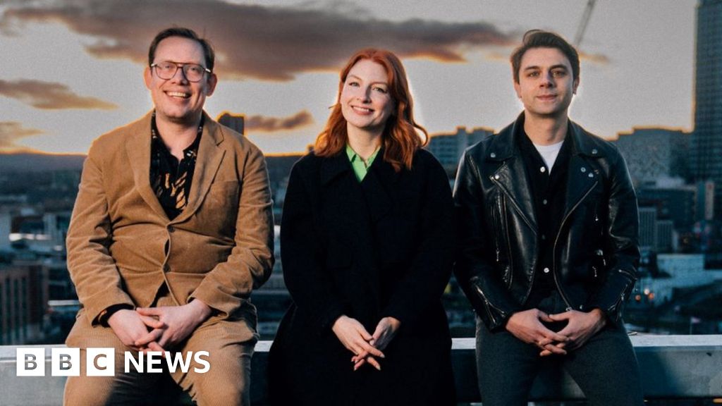 Crossed Wires: Podcast festival to be held in Sheffield - BBC News