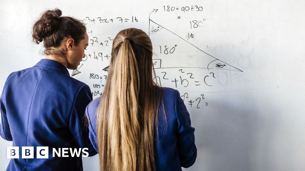 Budget: Heads say extra maths cash is 'drop in ocean' - BBC News