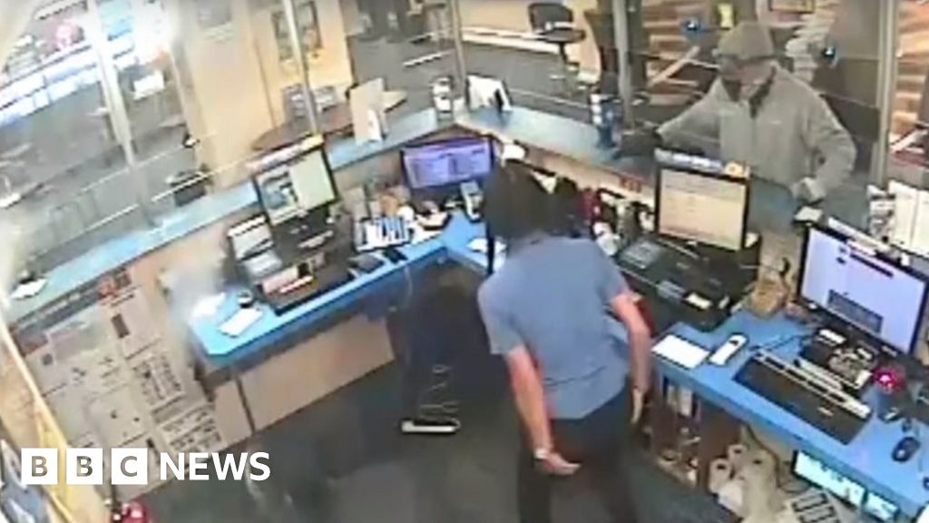 Ramsgate betting shop worker faked role as robbery victim - BBC News