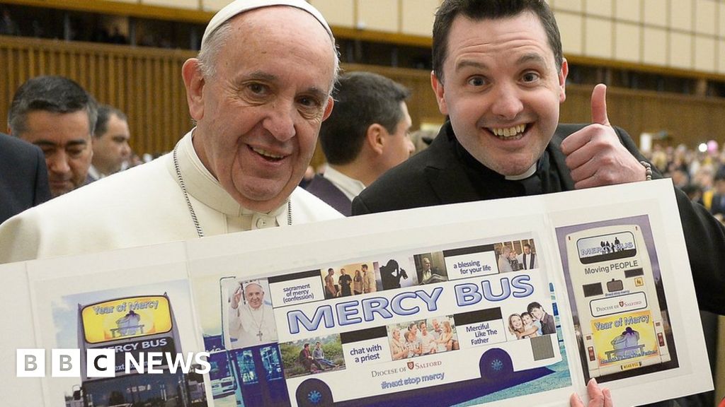 'Mobile confession unit' aboard double-decker bus goes on tour - BBC News