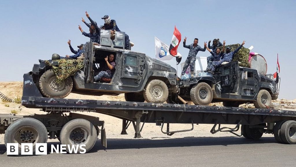 IS conflict: Iraqi jets bomb Tal Afar ahead of ground assault