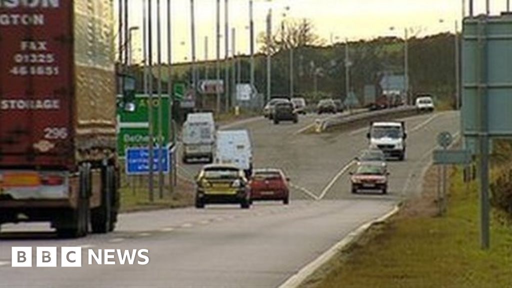 Average speed cameras to aid A90 road workers - BBC News