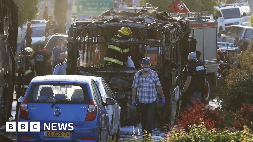 Israel says Jerusalem bus bombing was Hamas suicide attack - BBC News Israel says Jerusalem bus bombing was Hamas suicide attack - BBC News