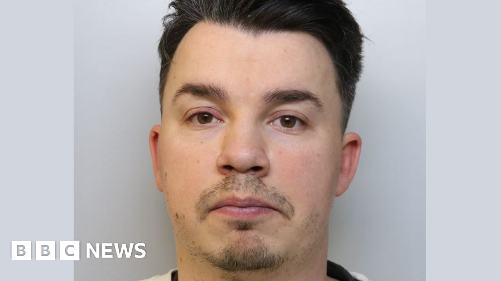 'Predator' lied about dying relatives to con women