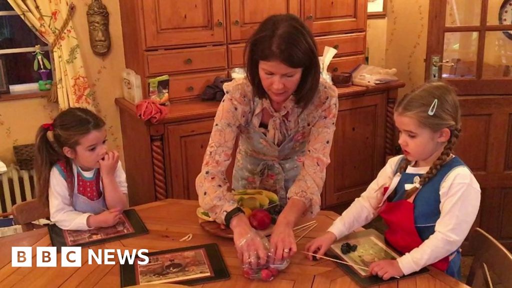 Nanny Claire has the recipe to get children cooking - BBC News