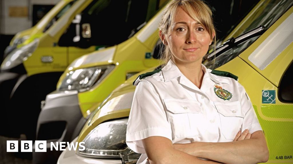 BBC One Ambulance stars on dealing with life and death - BBC News