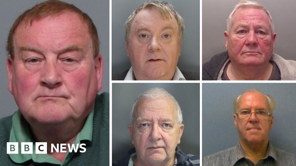 Wrexham historical child abuse gang jailed - BBC News