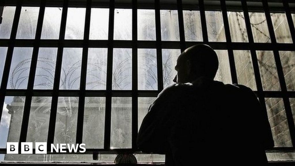Prison employment pilot scheme sees '100% success rate' - BBC News