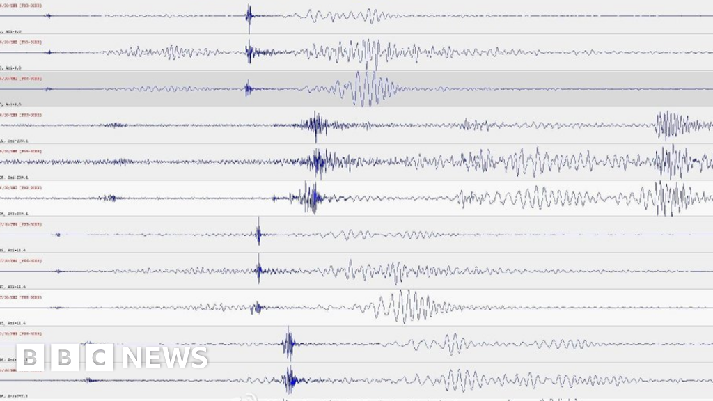 China explosions: Tianjin blasts 'on seismic scale' - BBC News
