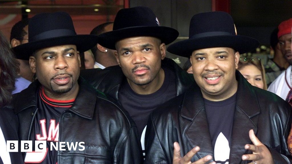 Two men charged with 2002 murder of Run-DMC DJ Jam Master Jay - BBC News