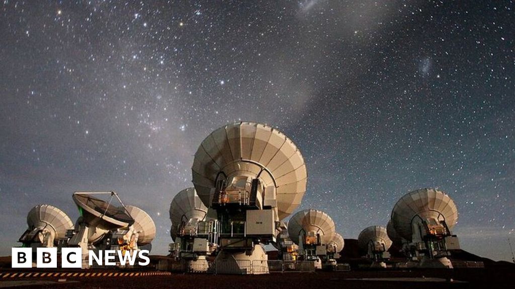Scientists detect oxygen legacy of first stars - BBC News