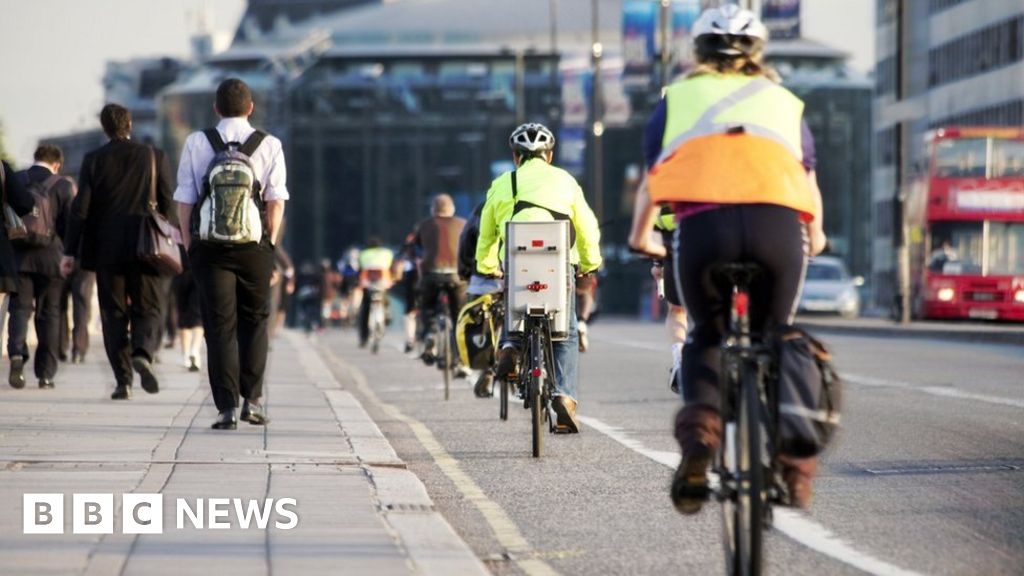 Cycling: TfL to begin issuing fines to drivers in cycle lanes - BBC News