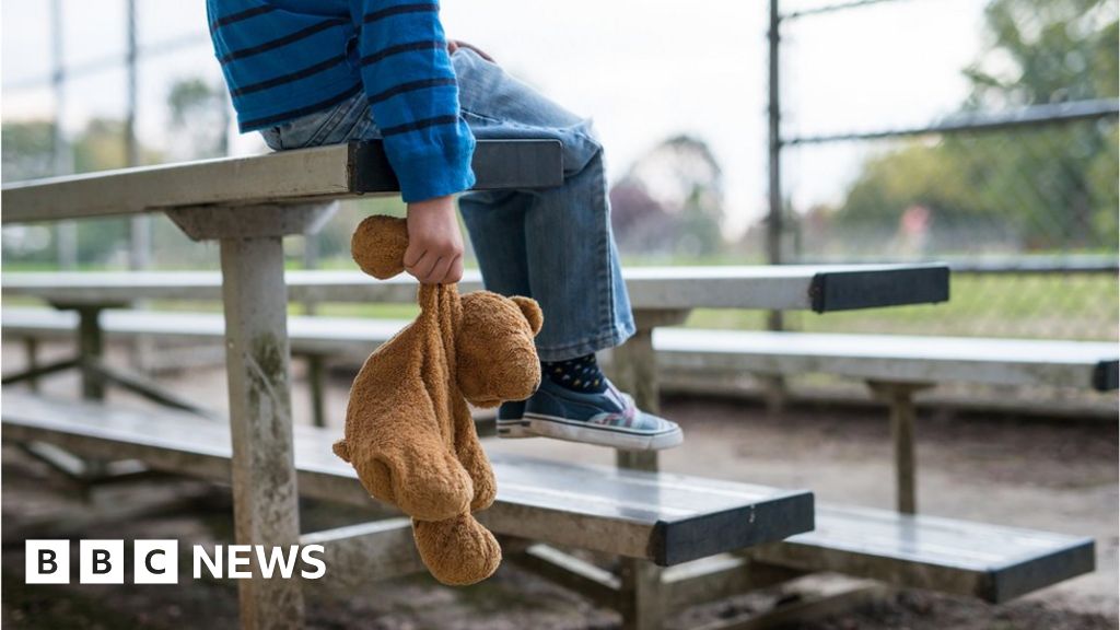 Child cruelty: Rise in number of reported cases in NI - BBC News
