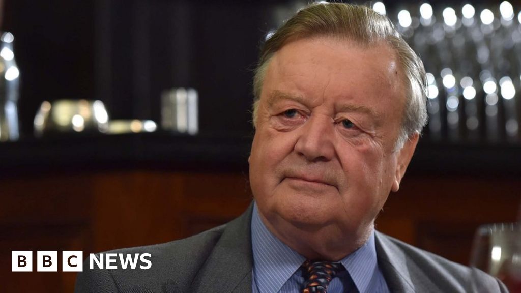 Brexit Ken Clarke Out Of Touch Over Sectarian Dup Comment Bbc News
