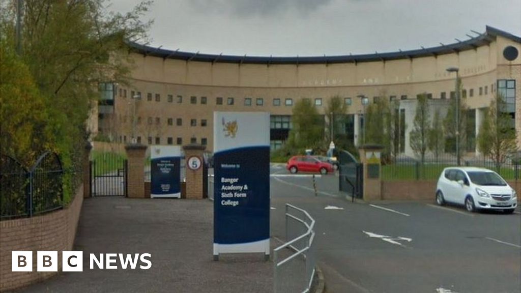 Bangor Academy bids for integrated status - BBC News