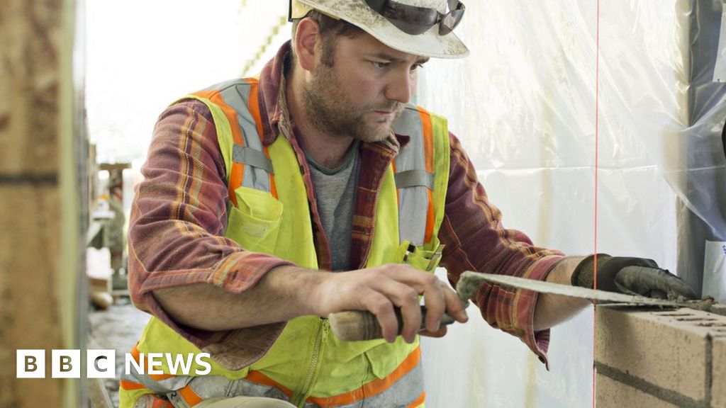Plan for 50 homes between Devizes and Melksham is rejected - BBC News
