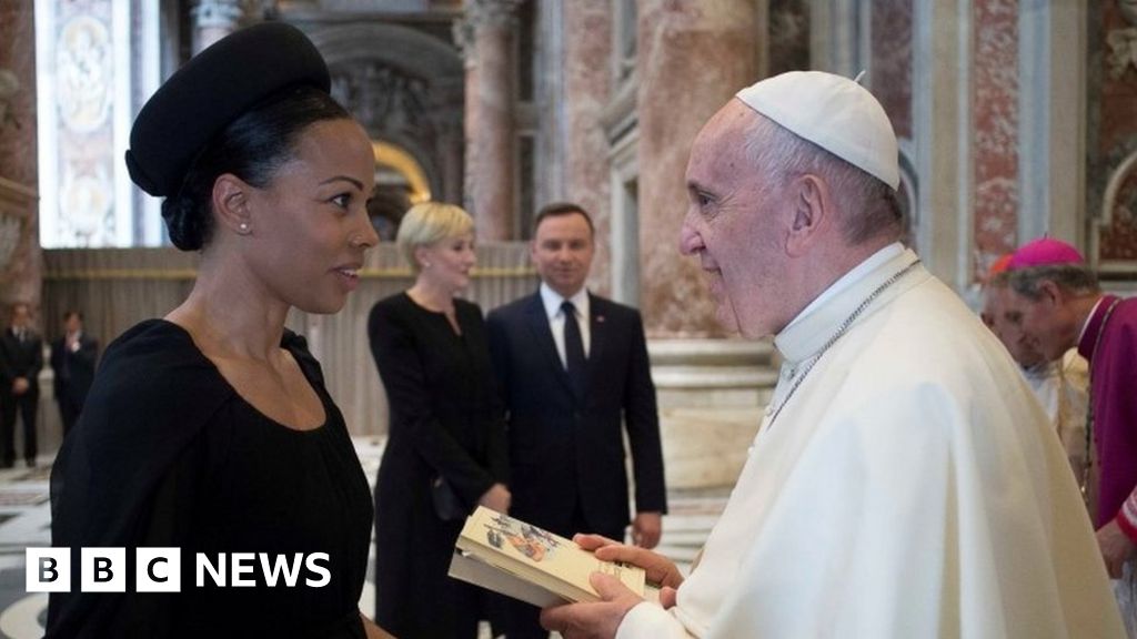 Swedish nun Mary Elizabeth Hesselblad canonised for saving Jews - BBC News