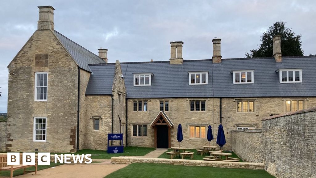 Chester House Estate: Delayed heritage farm site opens - BBC News