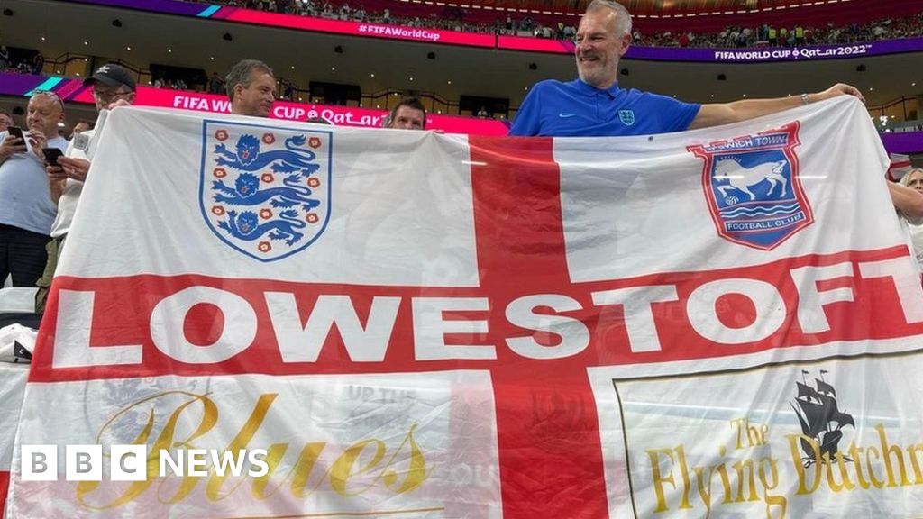 World Cup: Ipswich Town fan on his Lowestoft 'flag wars' in Qatar - BBC ...