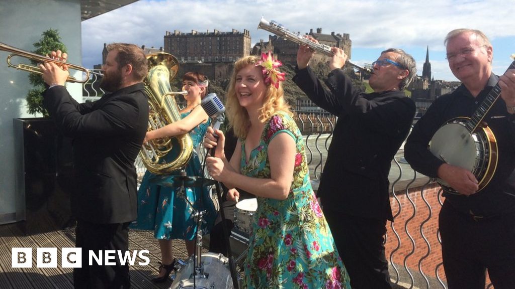 Edinburgh Jazz and blues festival begins - BBC News