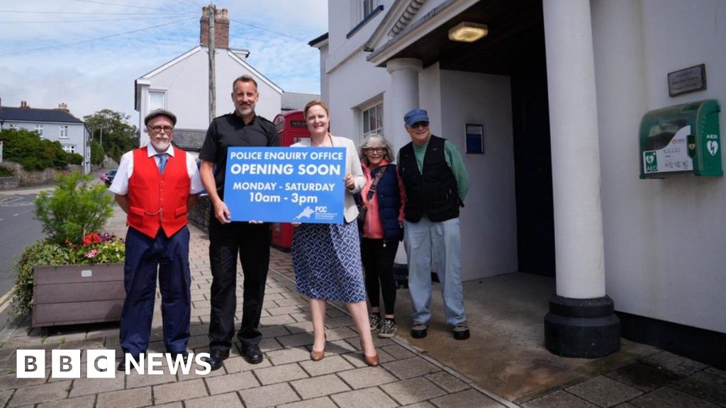 Devon and Cornwall Police reopening Kingsbridge station - BBC News