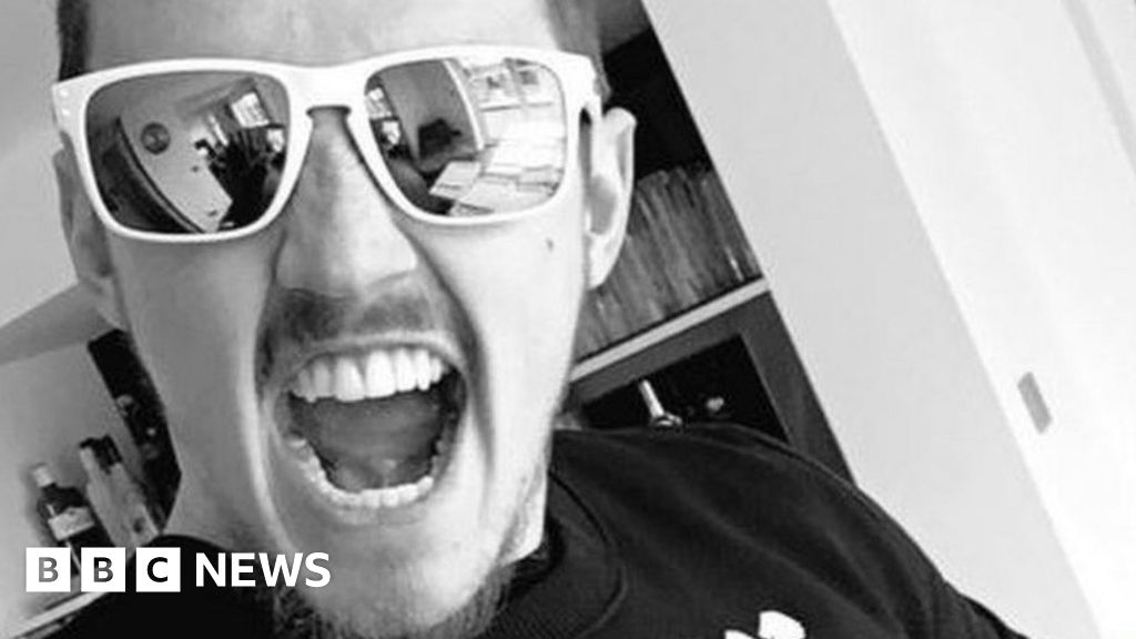 Vlogger Syndicate, Tom Cassell, releases his first 12-track compilation ...