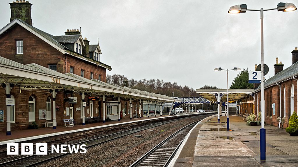 Dumfries to Stranraer rail return stays on track - BBC News