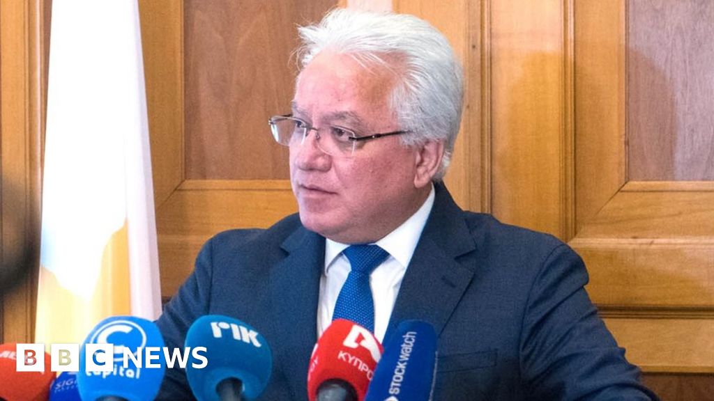 Cyprus serial killer: Justice minister resigns over case - BBC News