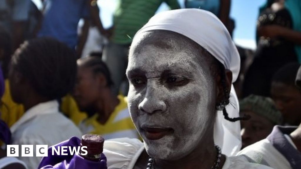 In pictures: Haiti celebrates Day of the Dead - BBC News
