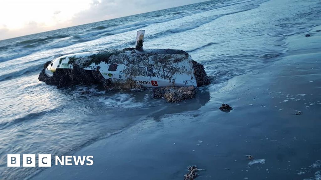 Scottish Atlantic rower's lost boat washes up near family home - BBC News
