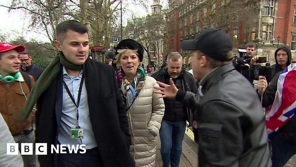 Parliament security boosted ahead of Brexit vote
