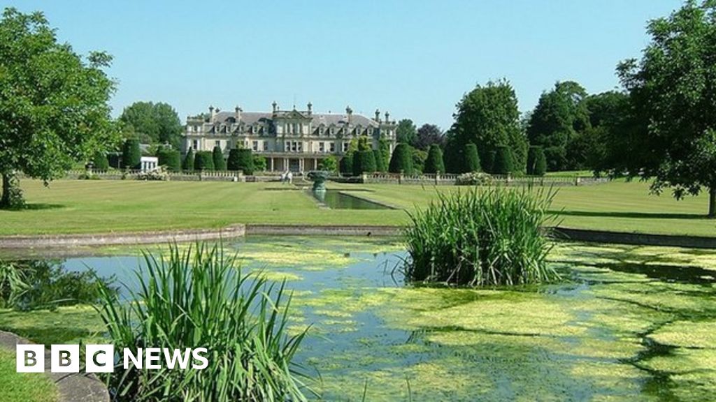 Dyffryn Gardens voted the most special place in Wales - BBC News