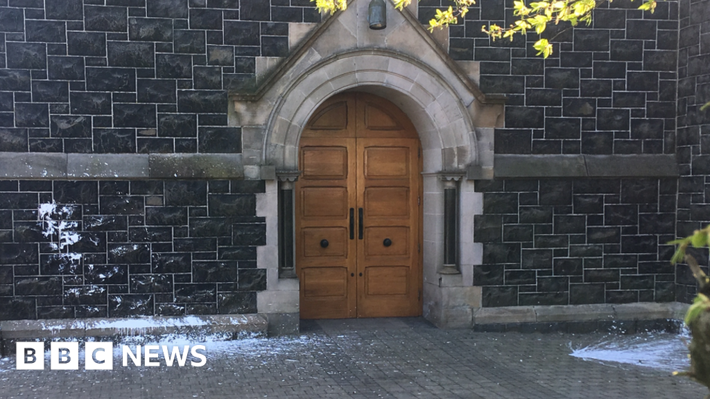 'Hate crime' paint attack on Ballyclare church - BBC News