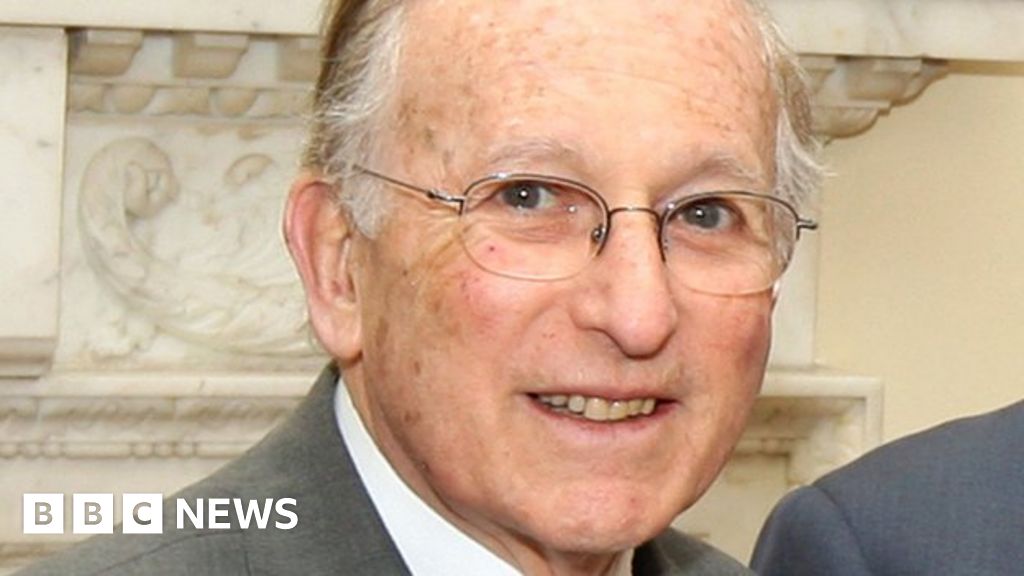 Lord Janner faces historical sex abuse prosecution - BBC News