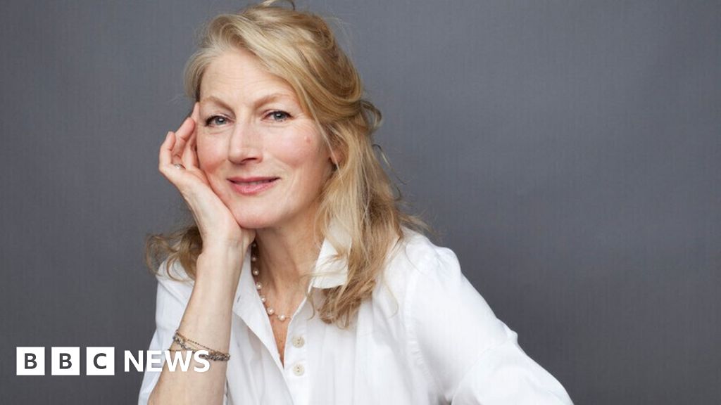 RSC production to feature cast of over 70s - BBC News