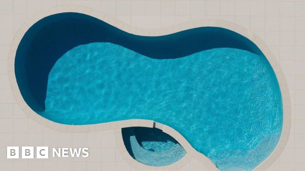 Photographer captures swimming pools from above - BBC News