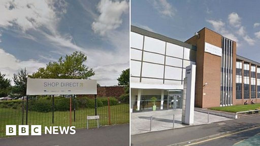 Webhelp UK: Call centre staff face axe in Aintree and Bolton - BBC News