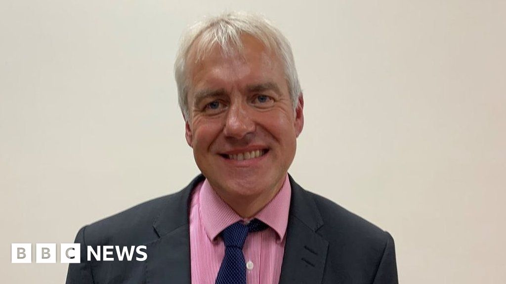 Former minister elected as Peel commissioner - BBC News