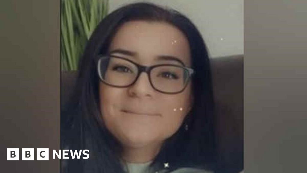 Chelmsford murder accused to stand trial over Elise Mason death - BBC News