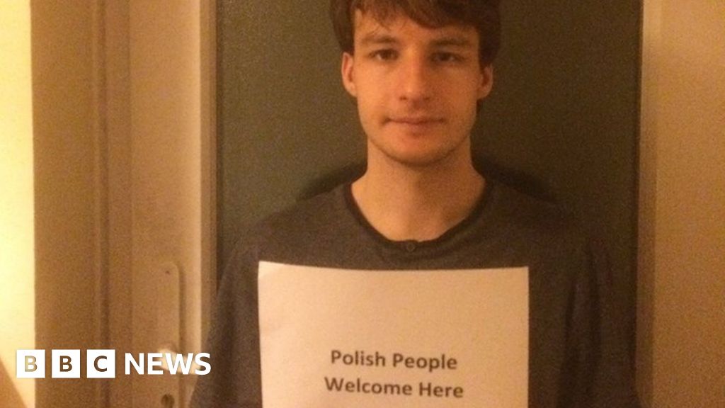 Facebook backlash over anti-Polish cards after EU referendum - BBC News
