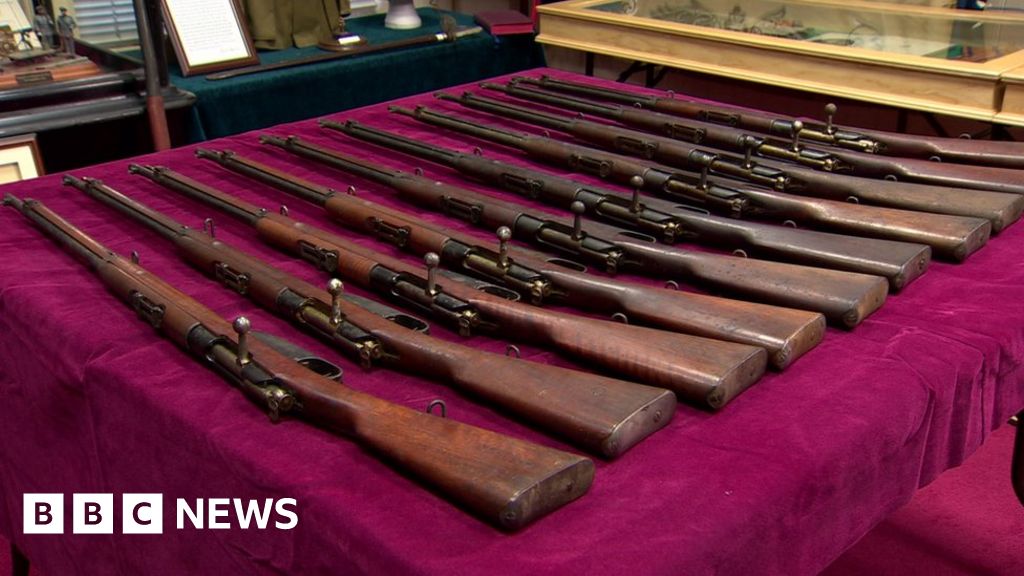 Rifles in north Belfast Orange hall for over 100 years - BBC News