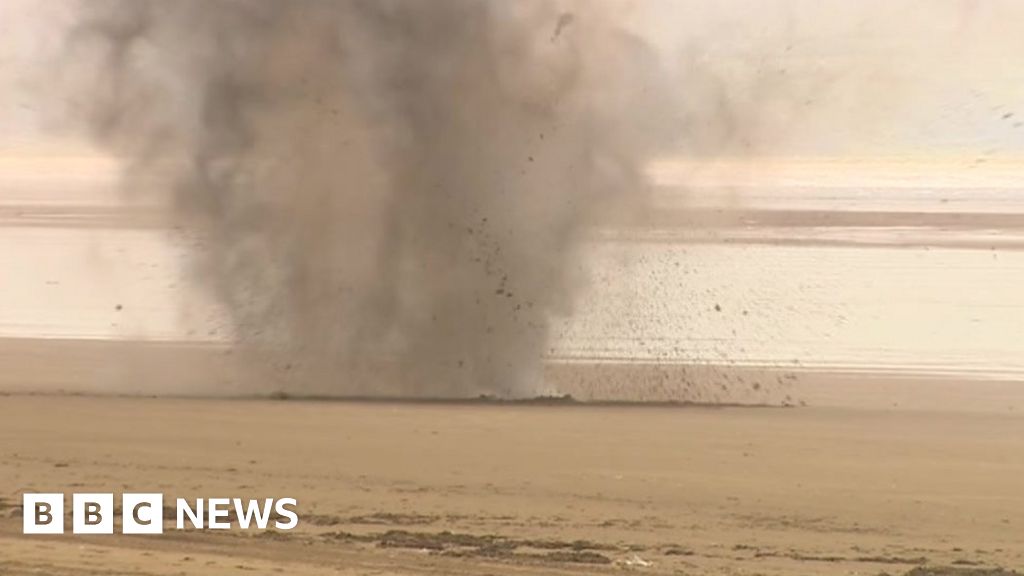 Beach goes bang as 'bomb' exploded - BBC News